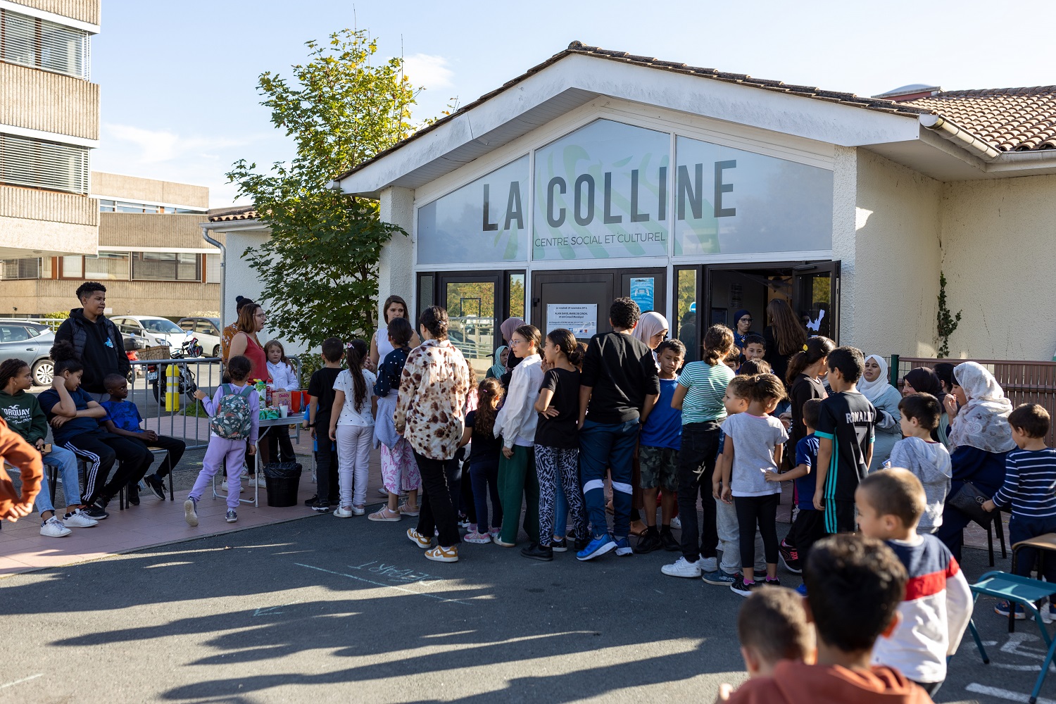 Centre social et culturel La Colline : 50 ans de vie en partage | Mairie de Cenon